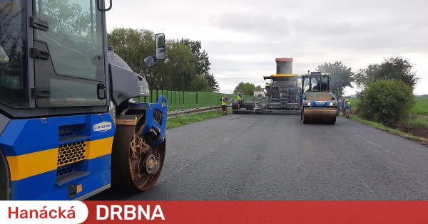 Až do poloviny června budou dělníci opravovat díry a praskliny na ...