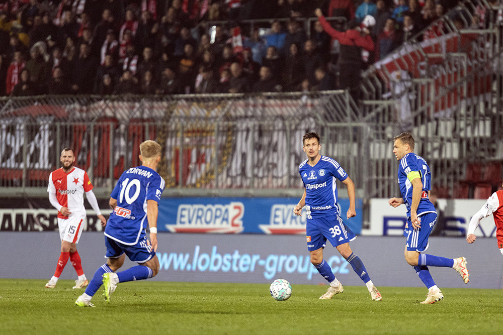 Tisíce slávistů zamíří v neděli na Hanou. Andrův stadion bude hostit ...