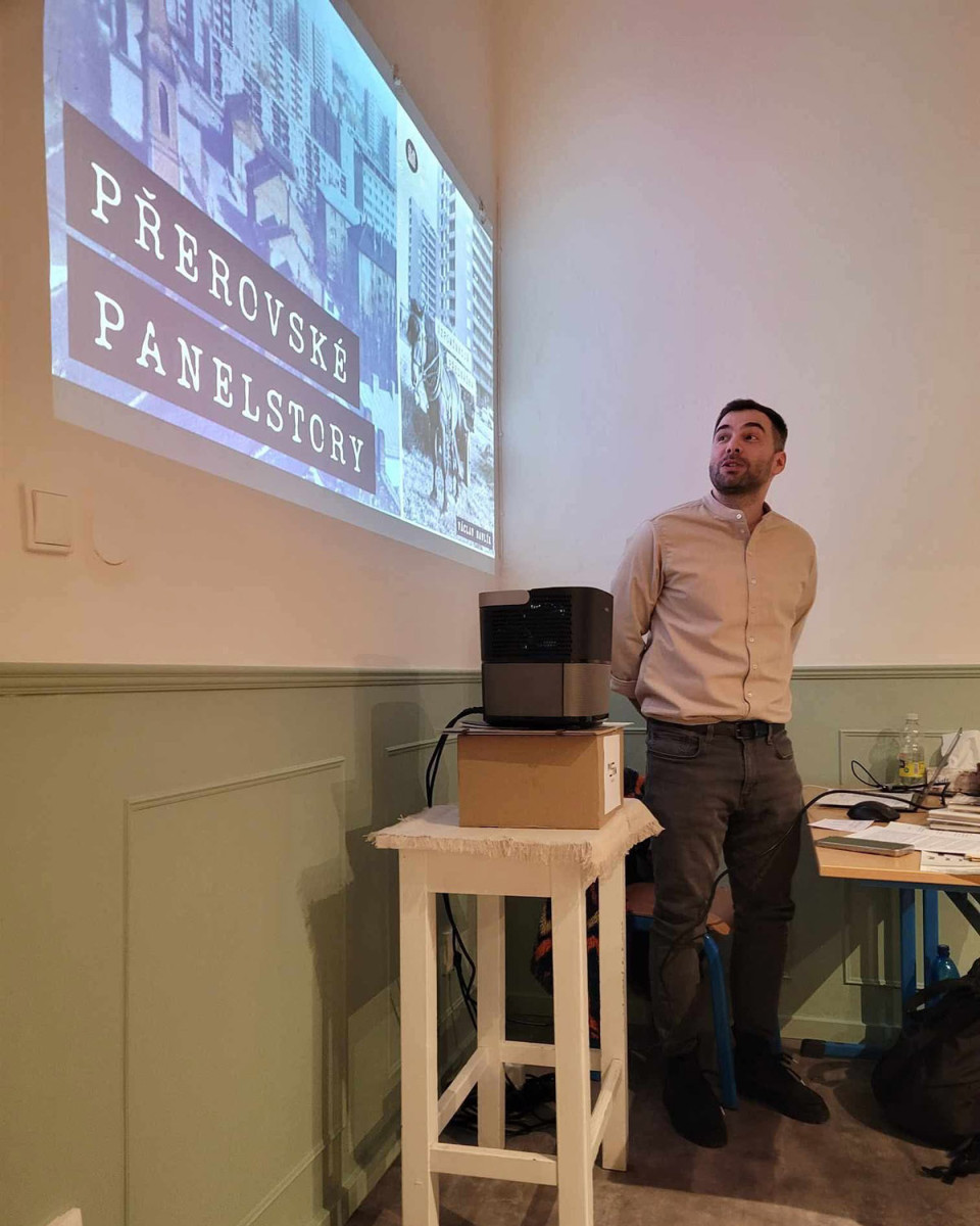 Přerov pohltil zármutek. Ve věku 37 let zemřel moderátor a patriot ...