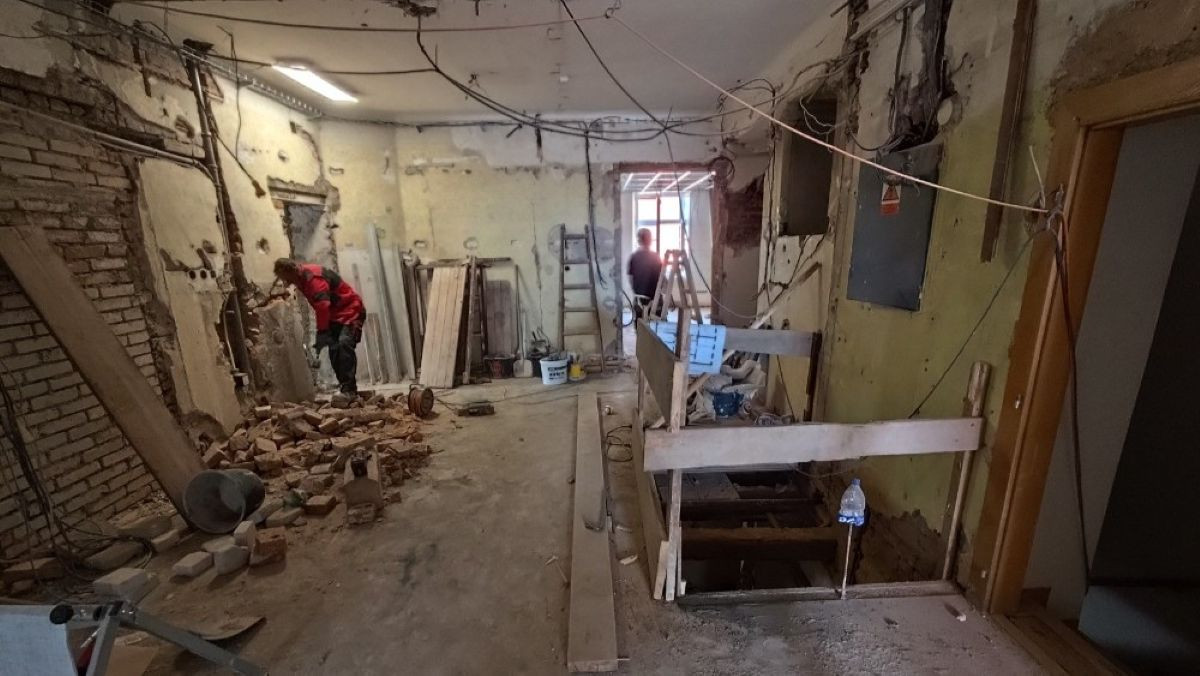 Nábytek do opravované budovy staré mohelnické radnice vyrobí vězni z Mírova