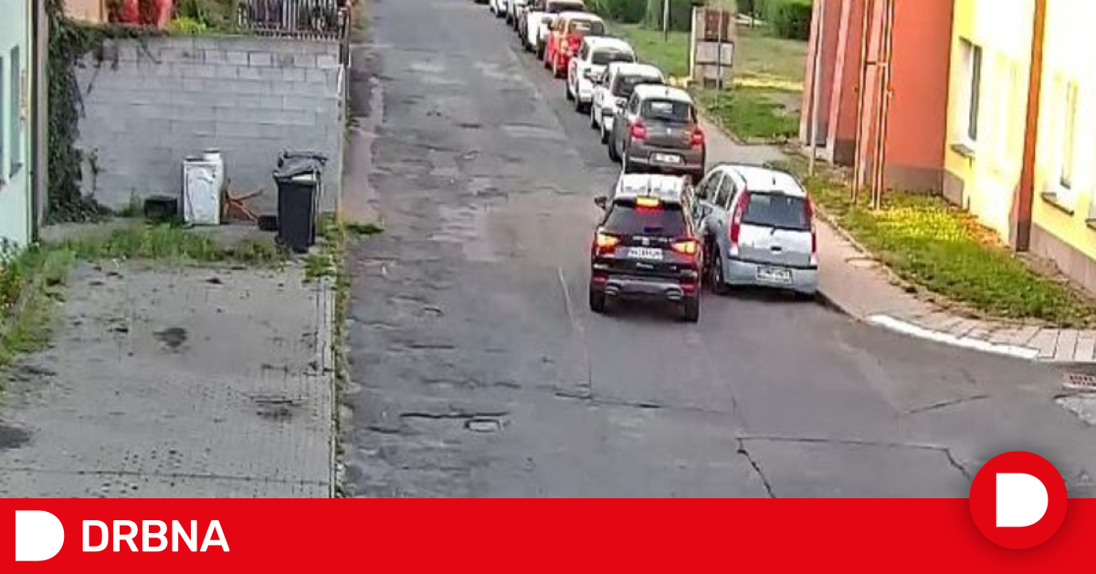 Řidič v Olomouci naboural Mitsubishi, od nehody ujel. Policie hledá svědky