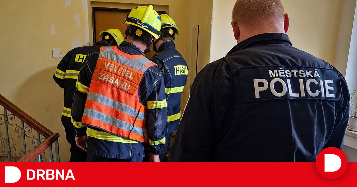 Záchrana nemohoucího muže v Šumperku: manželka v bytě si volání ani ...